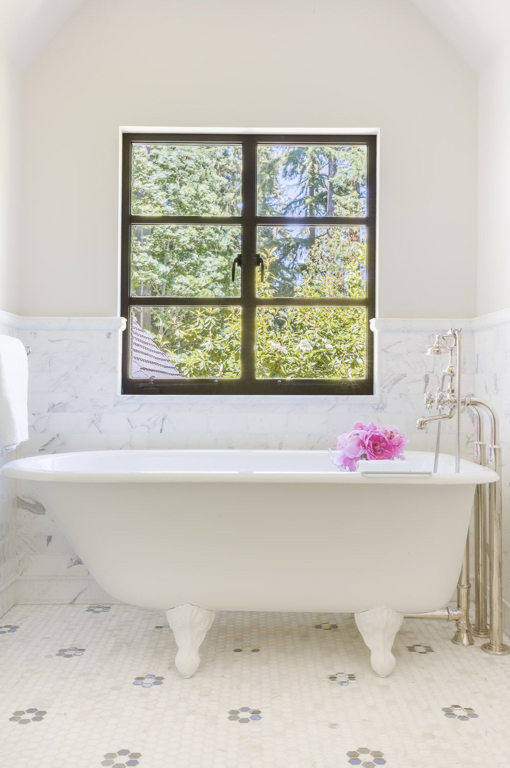 The Revolution of Radiance: Custom Steel Windows for Unforgettable ...